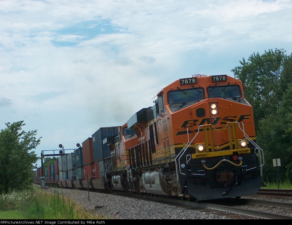 BNSF 7878